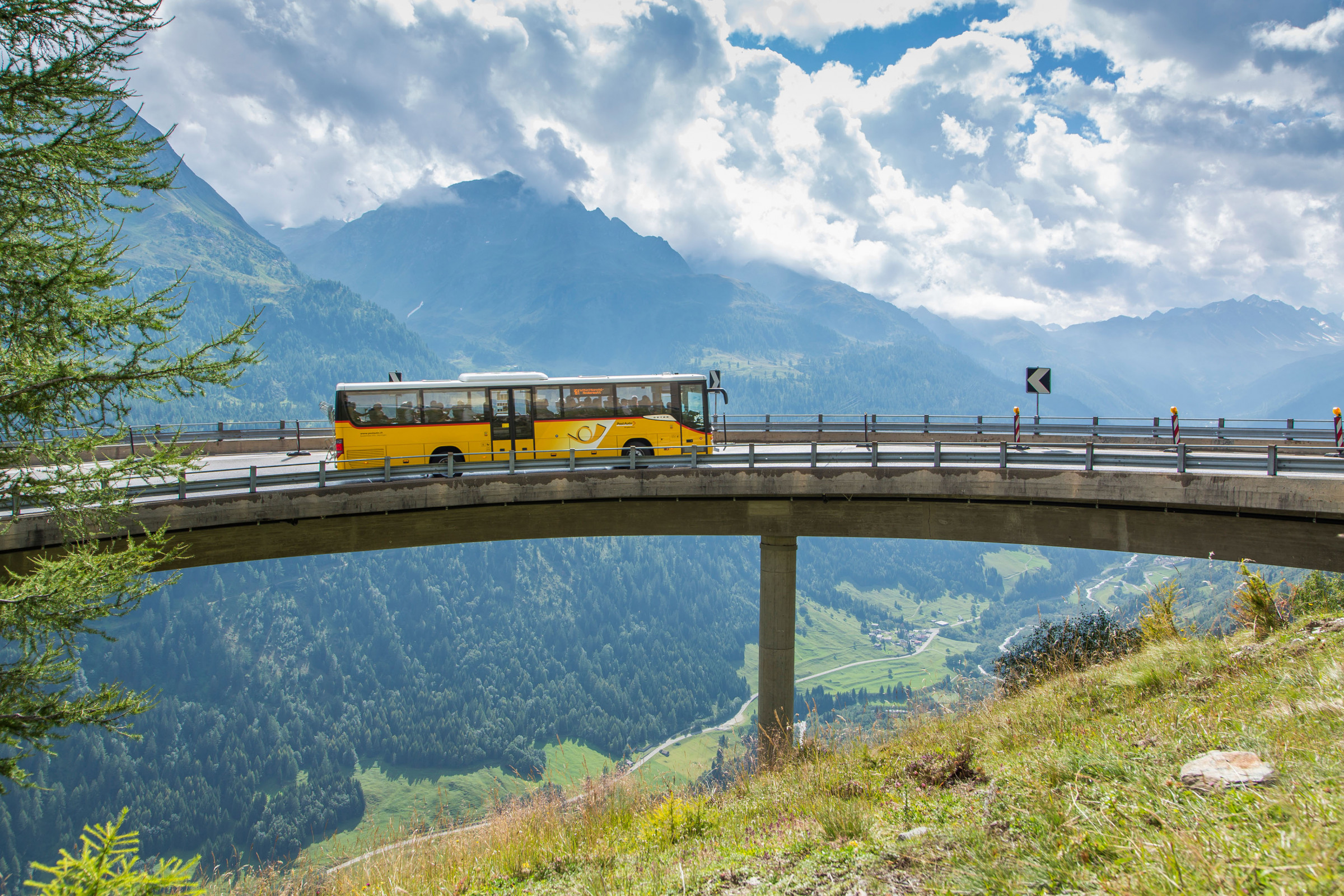 Ausflüge mit dem Postauto / Berner Oberland Pass